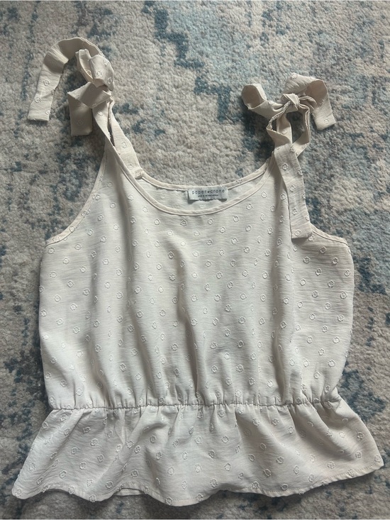 Paper Crane | Tops | Paper Crane Cream Eyelet Scoop Neck Top | Poshmark